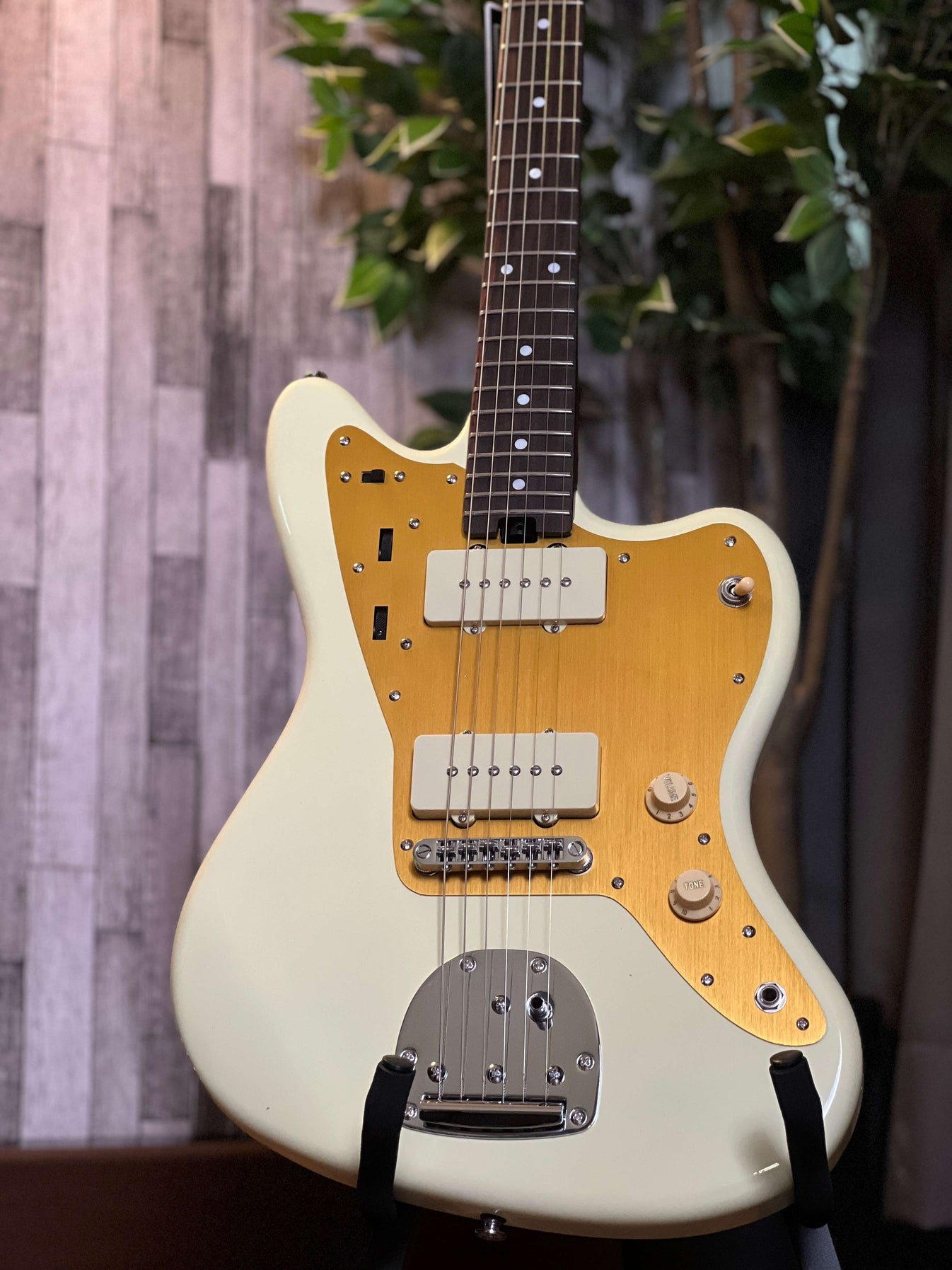 Soloking JM40 Offset Classic in Olympic White – solokingguitar.com